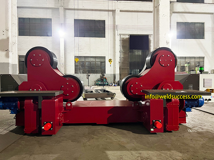 Self Aligning Pipe Welding Rotator 60T Motorized Travelling For Heavy Duty